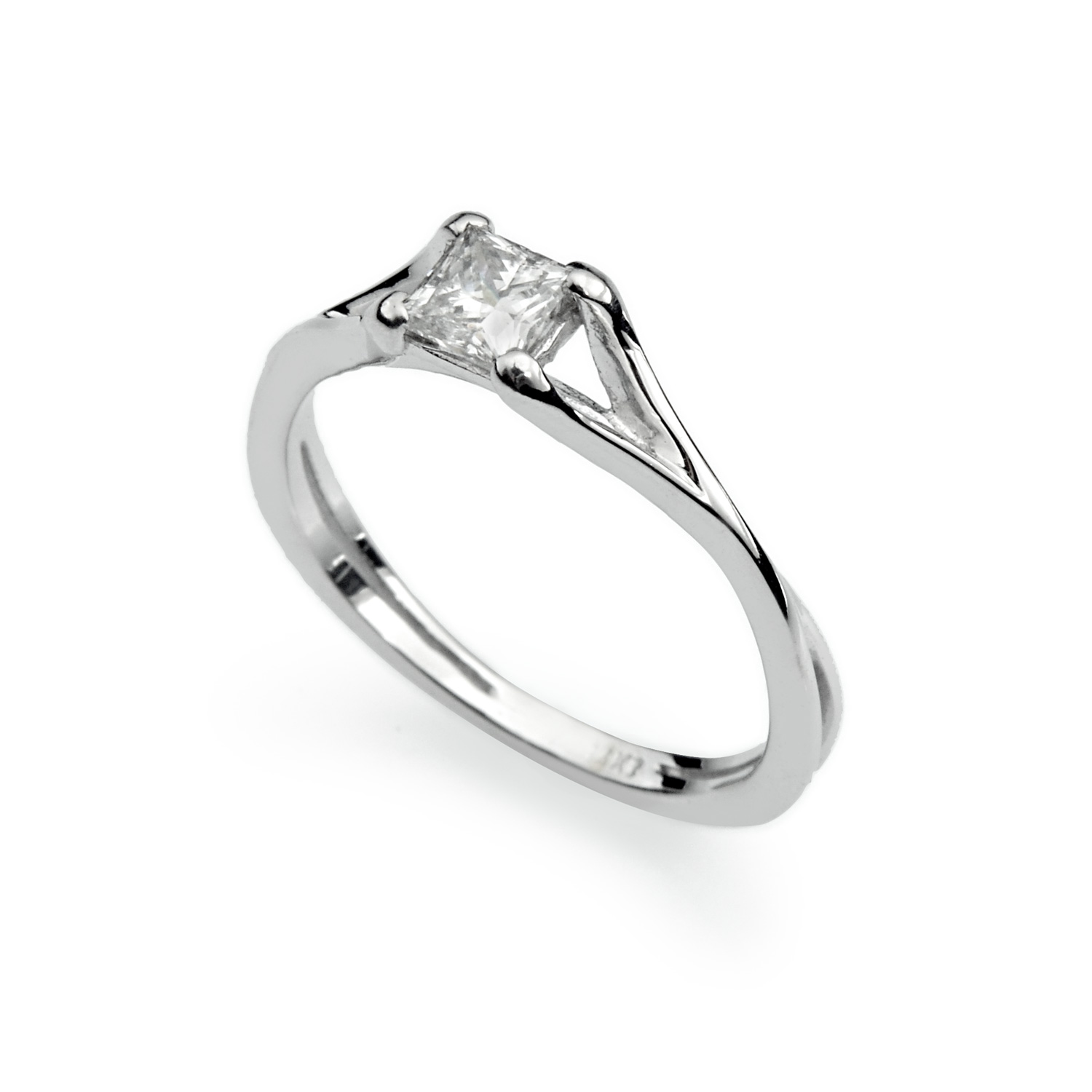 Diamond Engagement Ring - LISSY - DIAMOND HOUSE